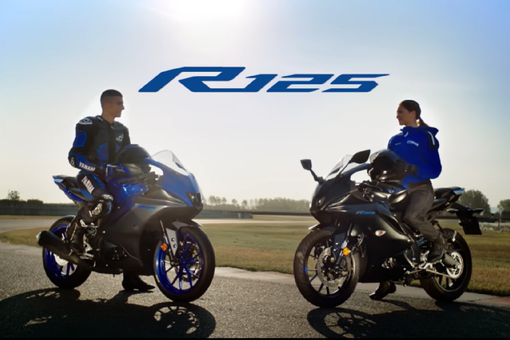 Yamaha reveals the 2023 YZF-R125 globally - Motoring World